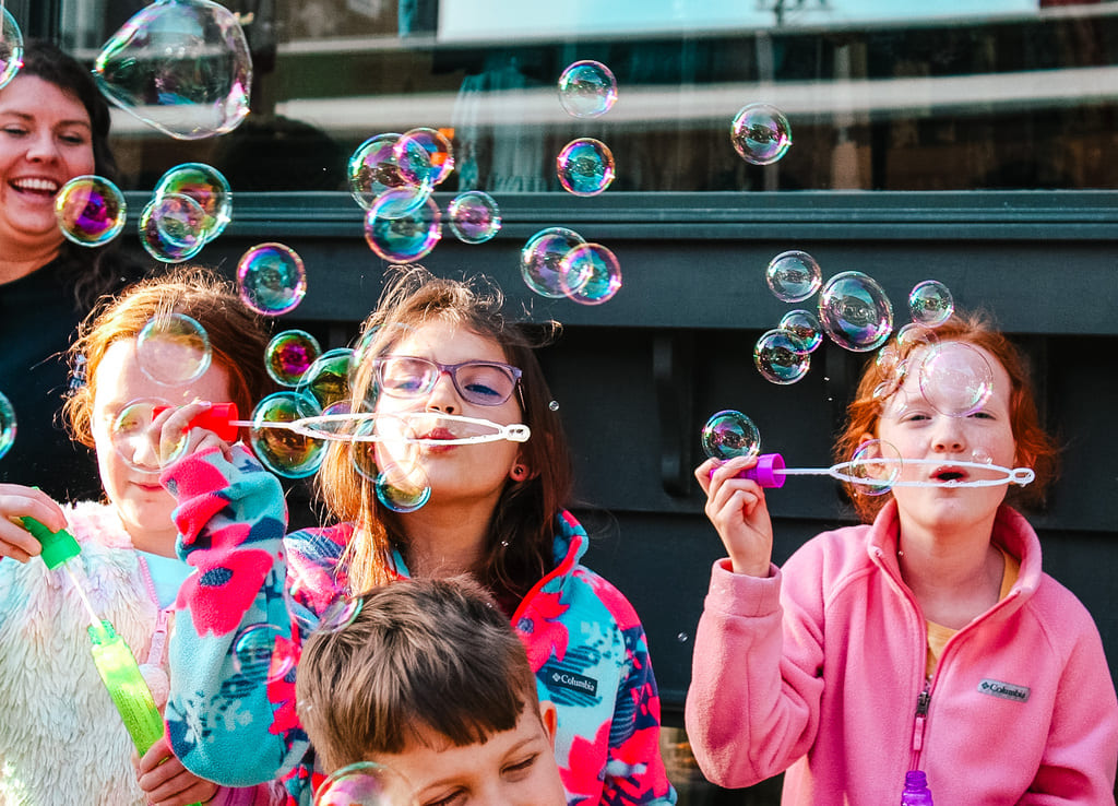 Kids Blowing Bubbles in Downtown Wabash, Indiana during Wabash First ...